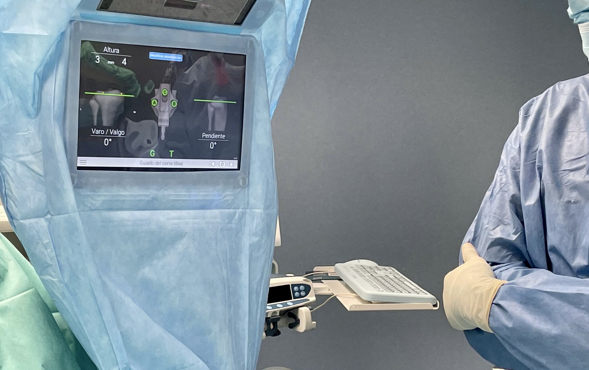 Quirónsalud Campo de Gibraltar, referente en la cirugía de osteotomía con guías y placas ...